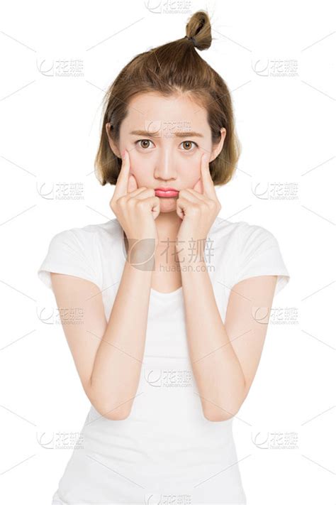 面部表情女人特写表现主义生闷气的面无表情短发人的头部亚洲人半身像