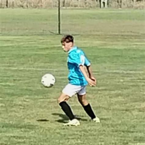 Boti Apostol Apostolbotond • Threads Say More