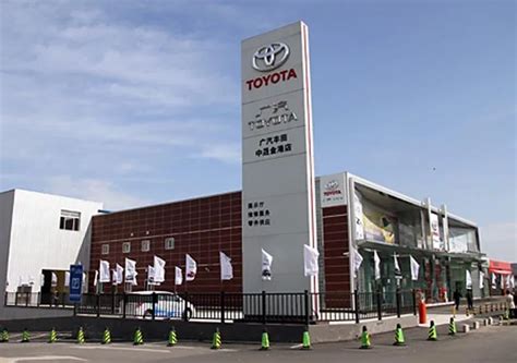 Fabricated Acm Customized Advertising Pylon Double Pole Signage For Car