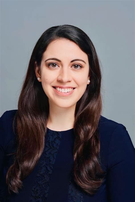 Dr Mina Farahani Ophthalmology