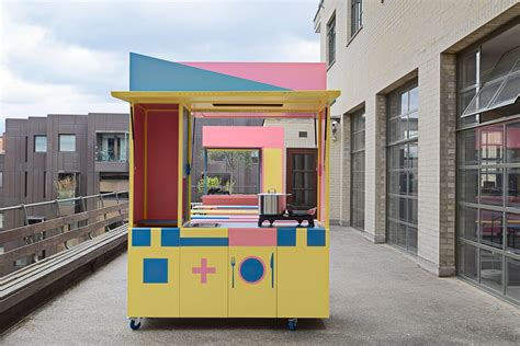 Merrett Houmøller Creates Pop Up Kitchen For Refugees And Asylum Seekers