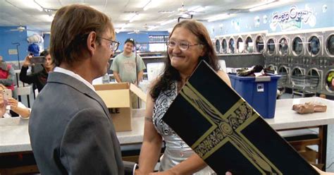 Homeless Couple Gets Married At Laundromat Faithpot