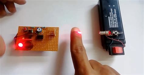 How To Make A Laser Tripwire Home Security System Using Timer IC