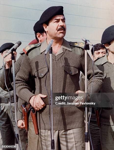 Saddam Hussein Photos Fotografías E Imágenes De Stock Getty Images