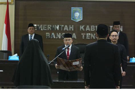 Bupati Bangka Tengah Lantik Pimpinan Tinggi Pratama Dan Administrator