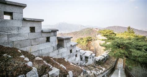 북악산 한양도성 아침시간·월요일에도 개방