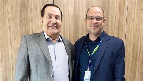 Blog Do Carlos Eugênio Izaías Se Reúne Com Diretoria Da Compesa E Cobra