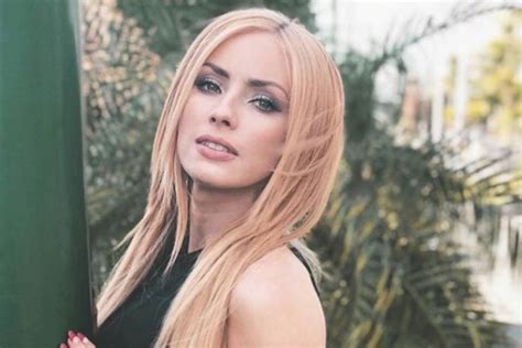 Natalia Rivera Revuelca Las Redes Con Sensual Foto Metro