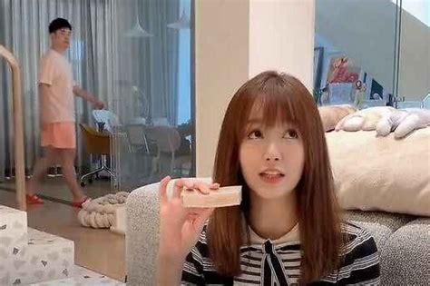 张子萱直播陈赫“故意”入镜，夫妻罕见同框秀恩爱凤凰网