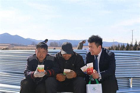 壶关农商银行金融执笔绘就春耕画卷生产的农户百姓