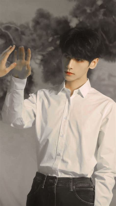 Ghim C A Dark Swan Tr N Luo Yunxi Trong Di N Vi N H Nh Nh