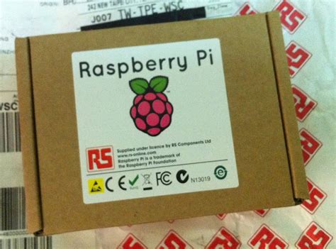 葉難 Raspberry Pi開箱文