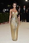 La Met Gala En La Que Las Kardashian Jenner Renunciaron Al Naked Dress