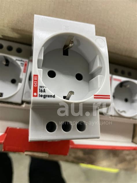 Розетка на DIN-рейку 2К+З 10/16A, арт. 004285 Legrand — купить в ...