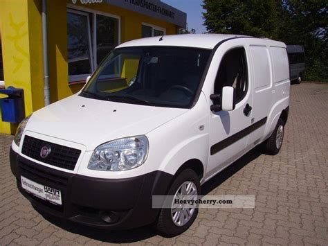 Fiat Doblo Cargo Van Maxi SX Petrol Box Type Delivery Van Photo And Specs