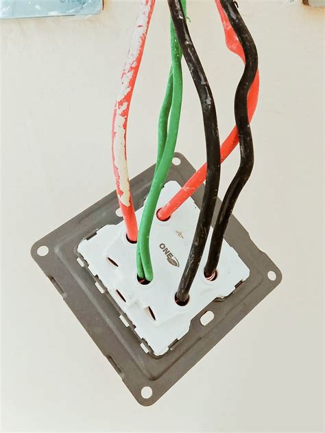 Suborna বলুন কিসের কয়টা লাইন রয়েছে Facebook