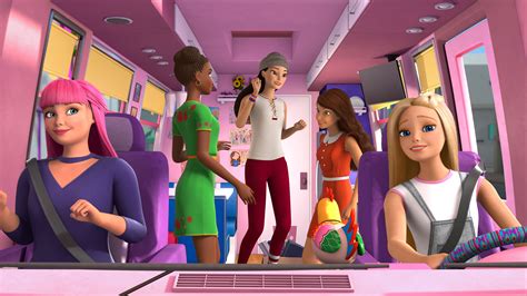 Skipper From Barbie Dreamhouse Wallpapers Wallpaper Cave
