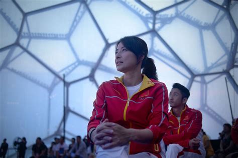 中国奥运领奖服发布 郭晶晶再披“龙服”手机凤凰网