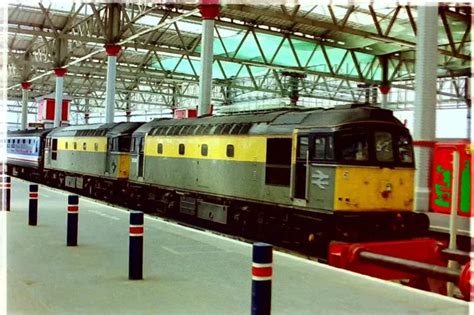 35mm Railway Colour Negative Class 33 201 And 33 208 At Waterloo £1 75
