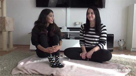 Emma And Kim Race Each Other To Orgasm Porn Videos