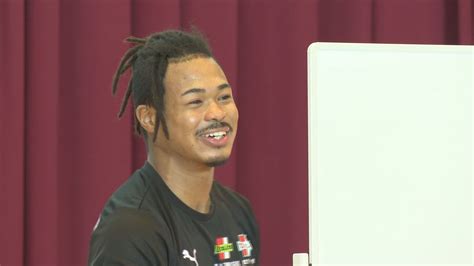 パリ五輪ボクシング日本代表の岡沢セオン選手が村山市の小学校で特別授業 ジャブなど教える（2024年9月19日掲載）｜日テレnews Nnn
