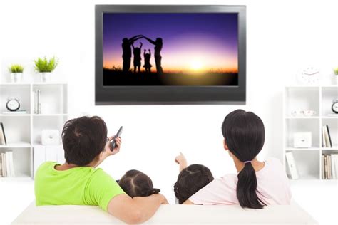 Apa Manfaat Kita Menonton Tv Bersama Keluarga