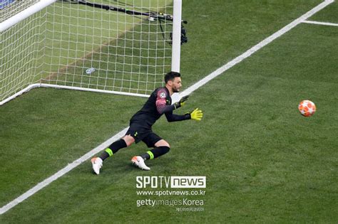 오피셜 손흥민만 남았네토트넘 챔결 선발 멤버 공식 해체 골키퍼 요리스 Mls La Fc 이적
