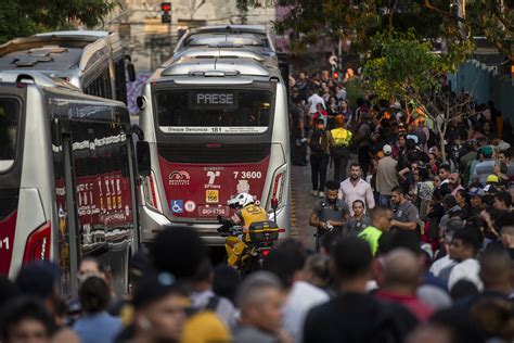 Falha Na Linha 9 Esmeralda Provoca Caos Em Estações 04102023
