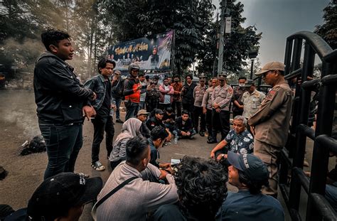 Ppdb Dikeluhkan Mahasiswa Dan Masyarakat Geruduk Dinas Pendidikan Kota