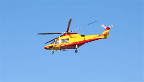 Ragazzino Di 12 Anni Muore Annegato A Falconara Marittima Vicino Ancona