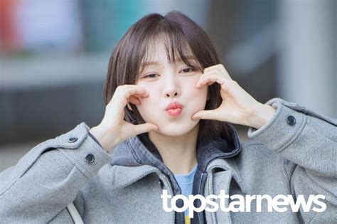 레드벨벳 웬디 ‘세상에서 제일 동그란 배경화면 웬디의 영스트리트 출근길 [hd포토] 최규석 기자 톱스타뉴스