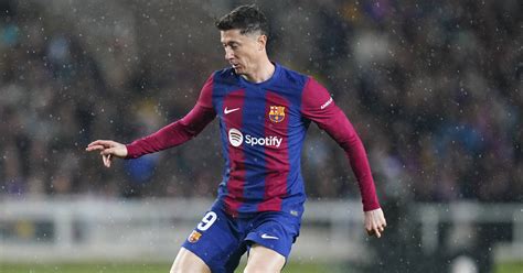 Gor Co W Meczu Barcelony Czerwona Kartka Jeden Gol Zdecydowa O