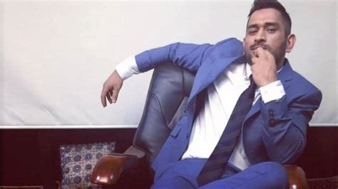 High Court தோனி தொடர்ந்த வழக்கில் ஐபிஎஸ் அதிகாரிக்கு 15 நாட்கள் சிறை