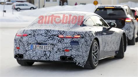 ظهور سيارة مرسيدس Amg Gt Coupe 2024 في صور تجسسية جديدة Arabgt