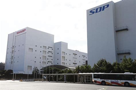 シャープが「中小型液晶パネル量産」立ち上げ苦戦、中韓メーカー対抗へ問われる覚悟｜ニュースイッチ By 日刊工業新聞社
