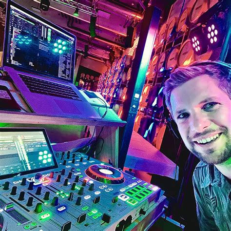 Dj Chris Event And Dj Chris Event And Wedding