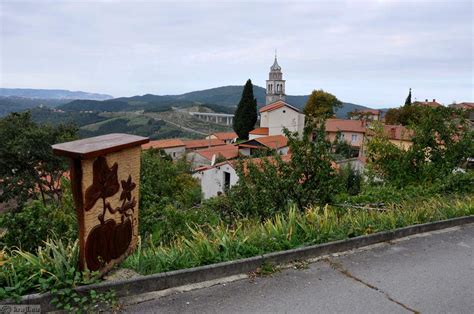 Črni Kal | KRAJI - Slovenija