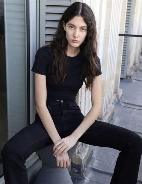 Vanessa Pompucci Model Profile Photos And Latest News