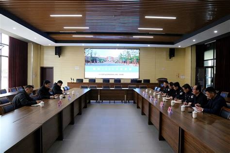 长兴职教中心：市公安局领导赴长兴职教中心调研新疆班工作