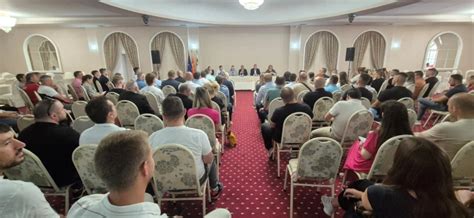 Министерство за економија Во првите два дена 1400 пријави до Агенцијата за вработување за