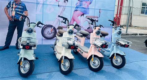 Xe Máy Điện Yadea i8 Chính Hãng