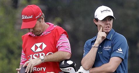 잘 안풀리나 떨떠름한 표정짓는 로리 매킬로이