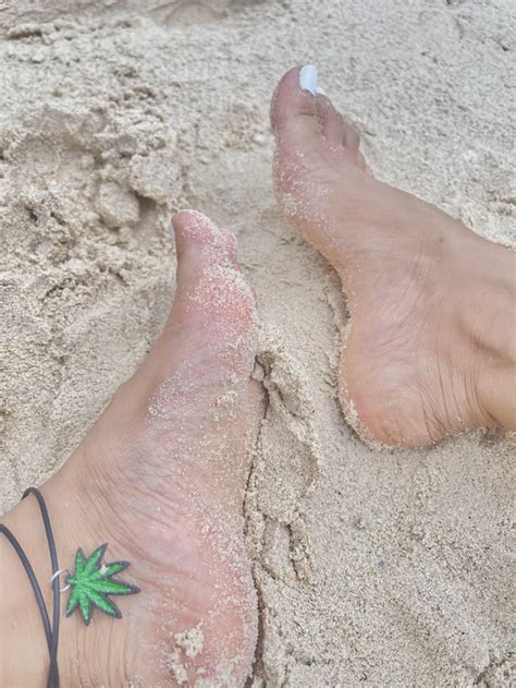 Sandy Feet R Feetflirt