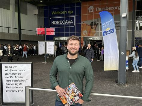 Bestaande En Potentiële Nieuwe Klanten Bezoeken Op De Horecava Luuk