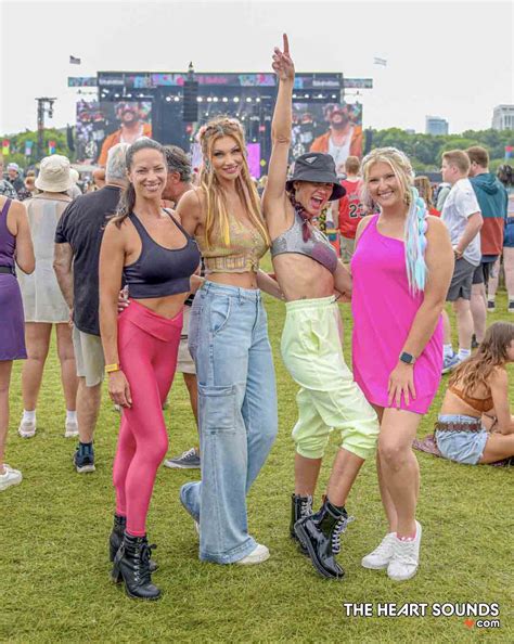 Lollapalooza 2023 The Coolest Looks The Heart Sounds