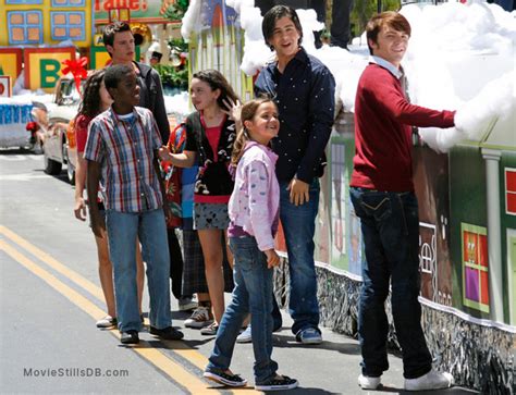 Bailee Madison Merry Christmas Drake And Josh