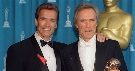 Арнолд Шварценегер со трогателна порака му го честита 93 роденден на Клинт Иствуд