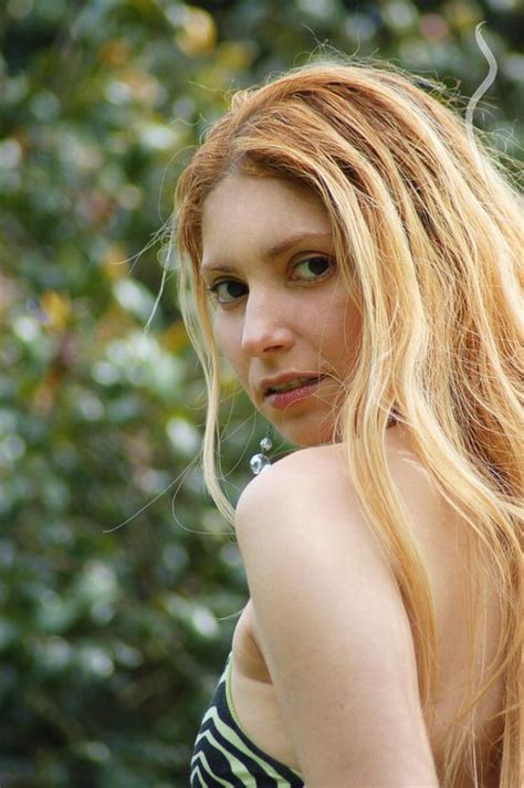 Andrezza Kniff A Model From Japan Model Management