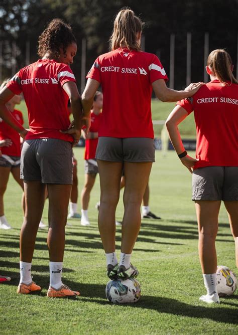 Lia Walti Rwomensoccerlegs