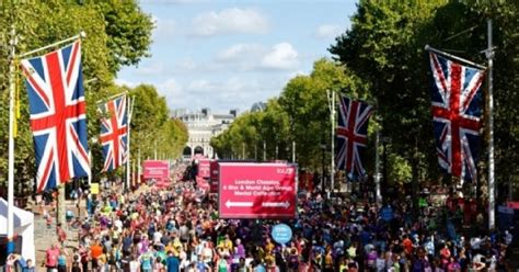 36세 마라토너 런던마라톤 러닝중 사망 골인지점 4km 앞에서 쓰러져